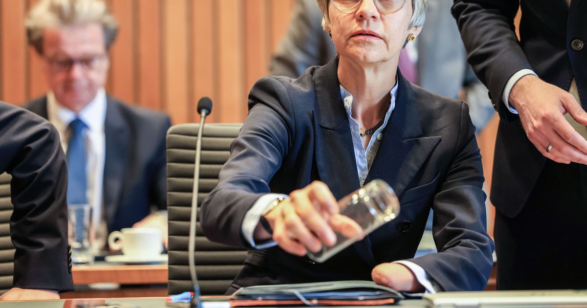 Abitur-Panne in NRW: Schulministerin Dorothee Feller im Interview ...