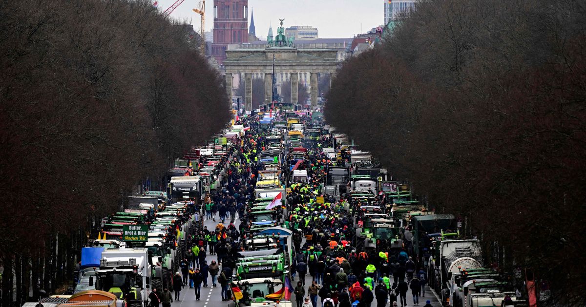 Bauern-Protest in Berlin: Kolonne aus 5000 Traktoren erwartet | Kölner ...