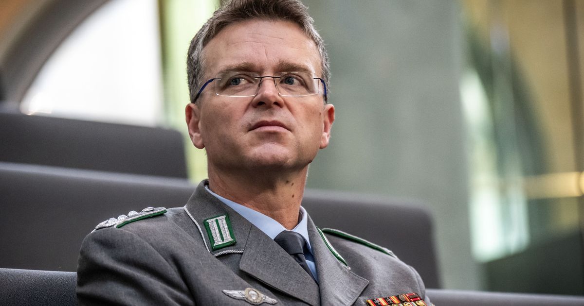 Bundeswehr: Wüstner warnt Verhandler: Bundeswehr wird „implodieren ...