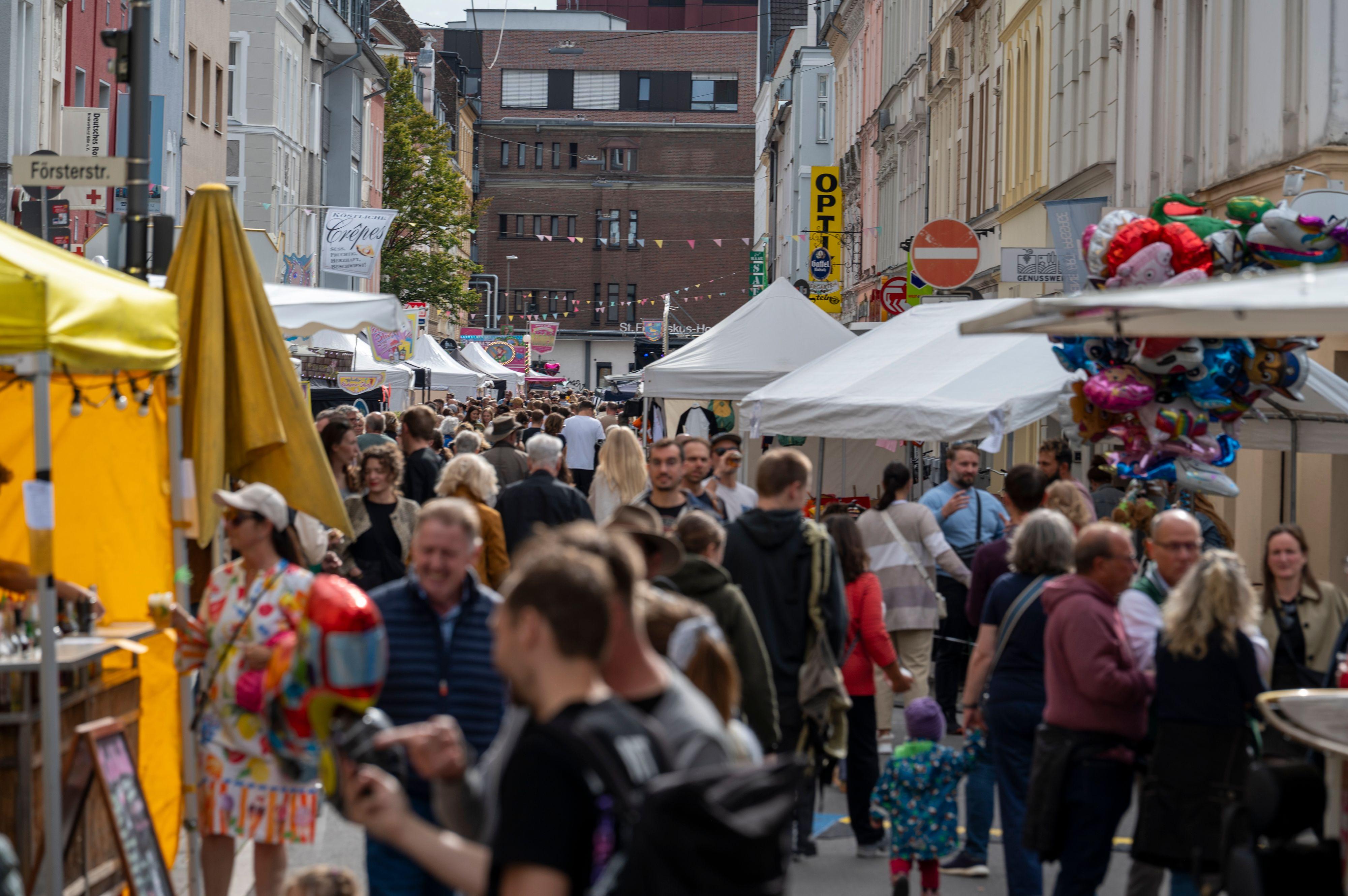 Schone Strassenfeste In Koln Fotos