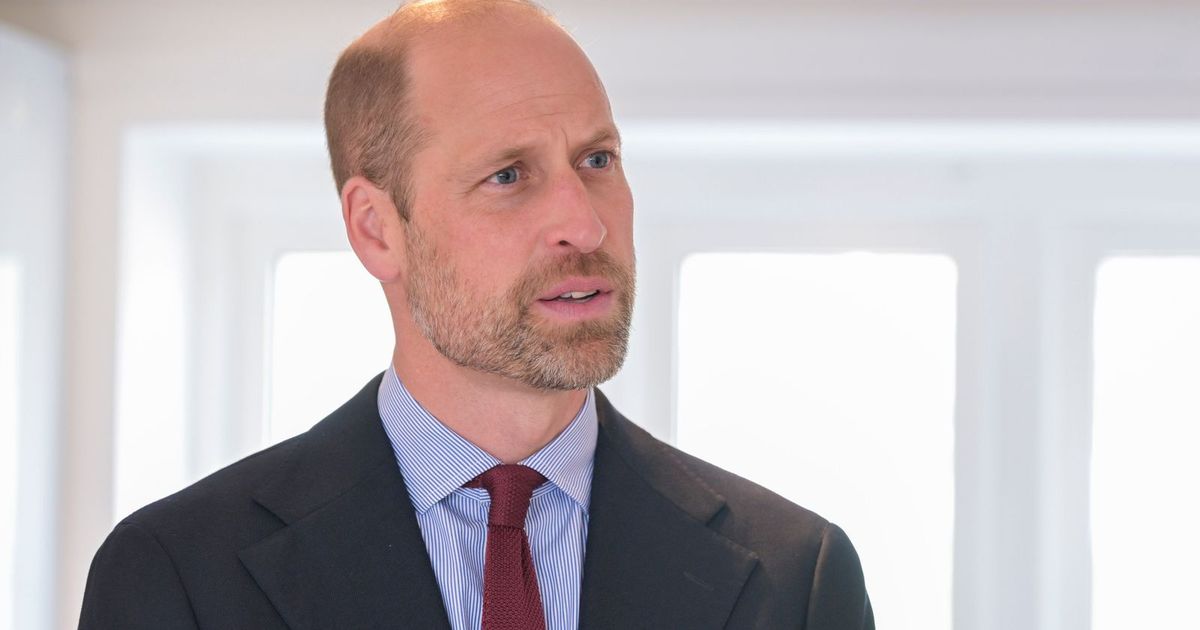 "In Tränen aufgelöst": Deshalb ließ Prinz William seine Mutter Diana am ...