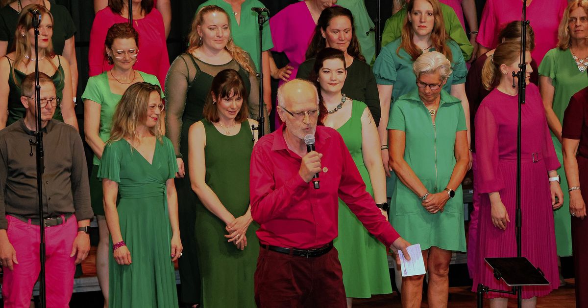 Frechen: Chor „Joy“ sang Lieder von Michael Jackson bis Adele | Kölner ...