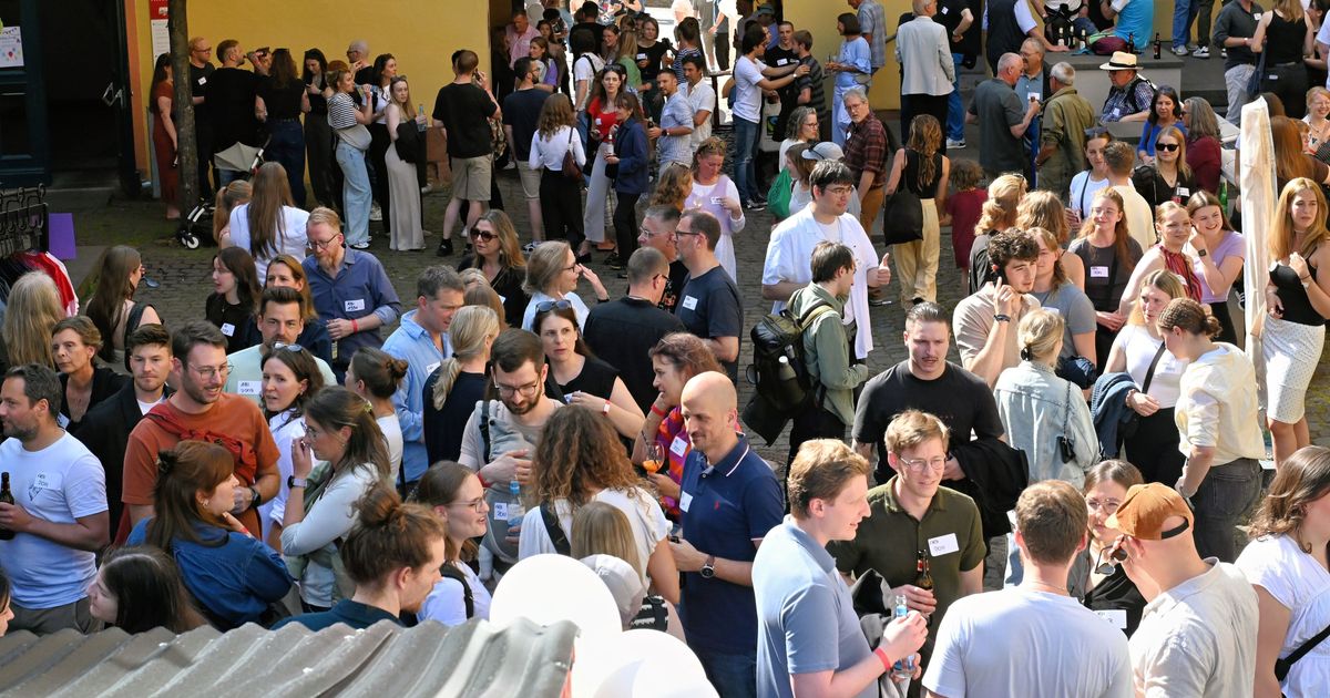 Michael-Gymnasium: 2000 Ehemalige bei Jubiläum in Bad Münstereifel ...