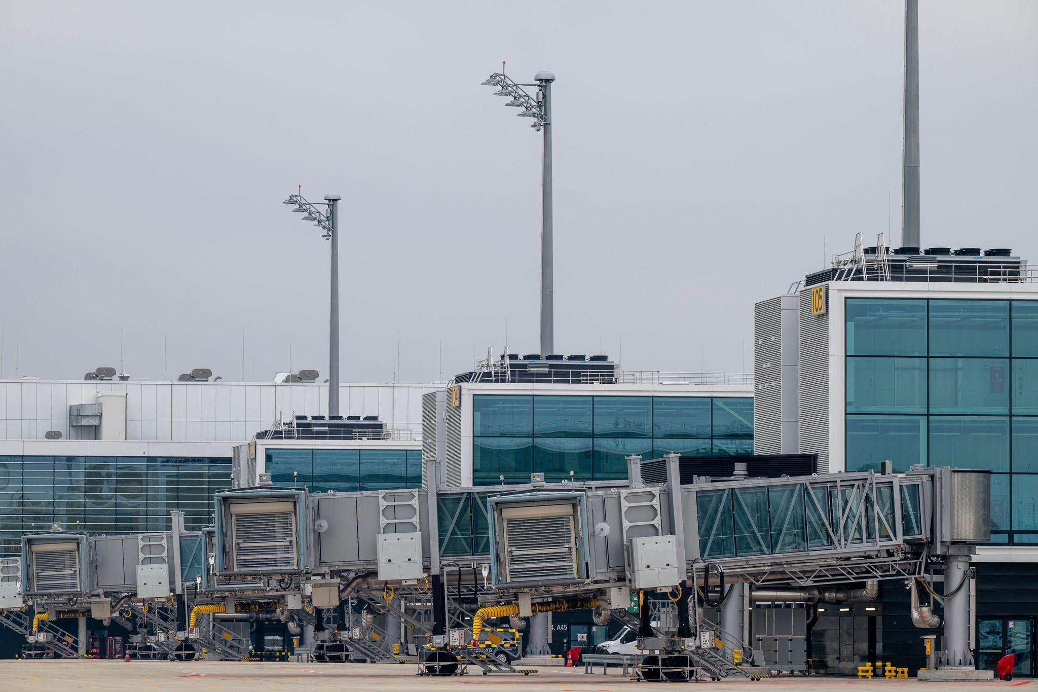 Flughafen München bleibt ohne ICE: Bahn erteilt provisorischer Lösung ...