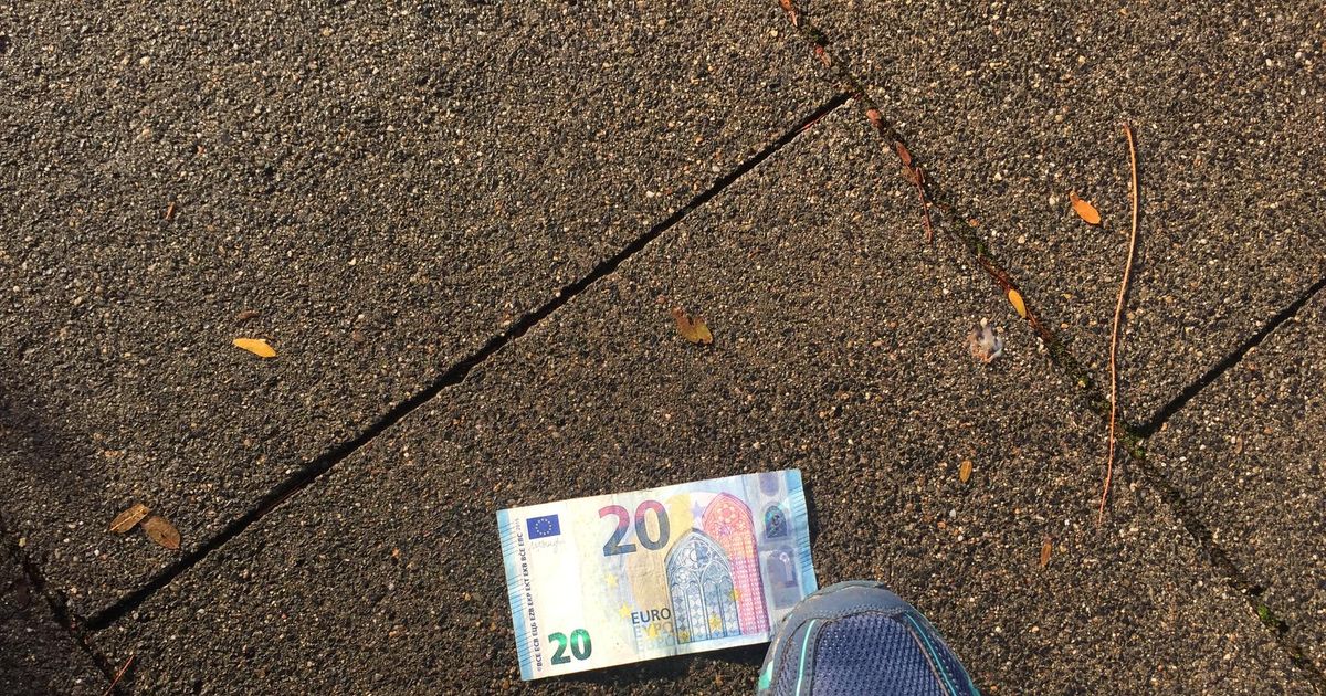 Geld gefunden: Wo muss ich tun, wenn ich Bargeld auf der Straße finde ...