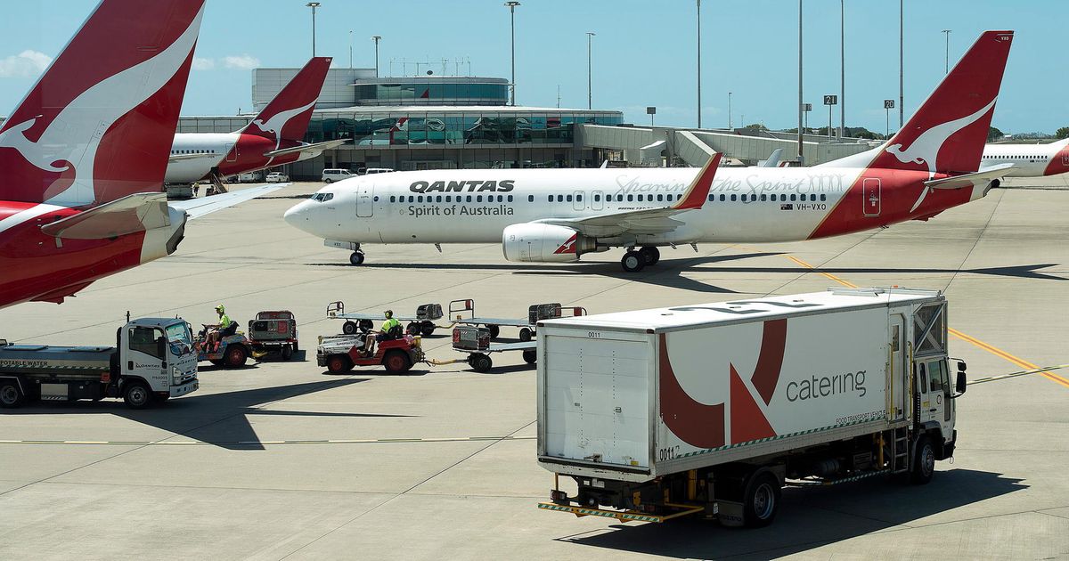 Airline: Qantas-Manager sollen am Gepäckband aushelfen | Kölner Stadt ...